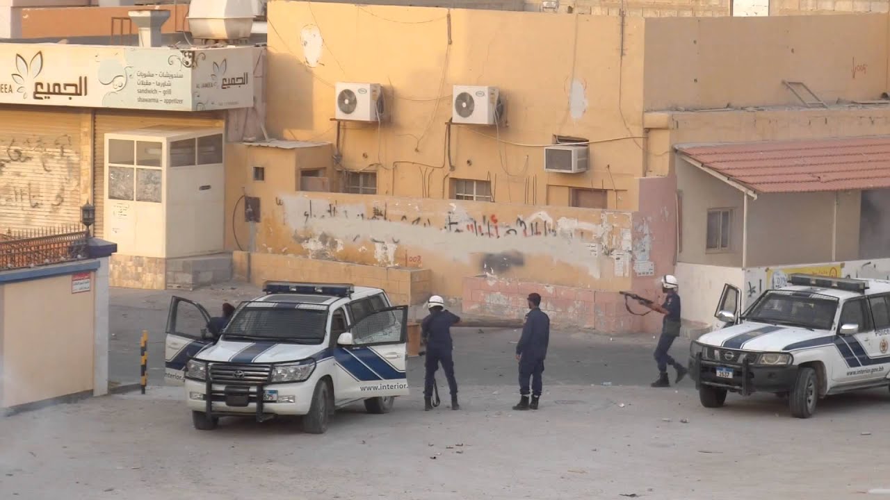 الدراز يوم حق تقرير المصير 4 duraz- Bahrain 22 7 2011 ‎ - YouTube