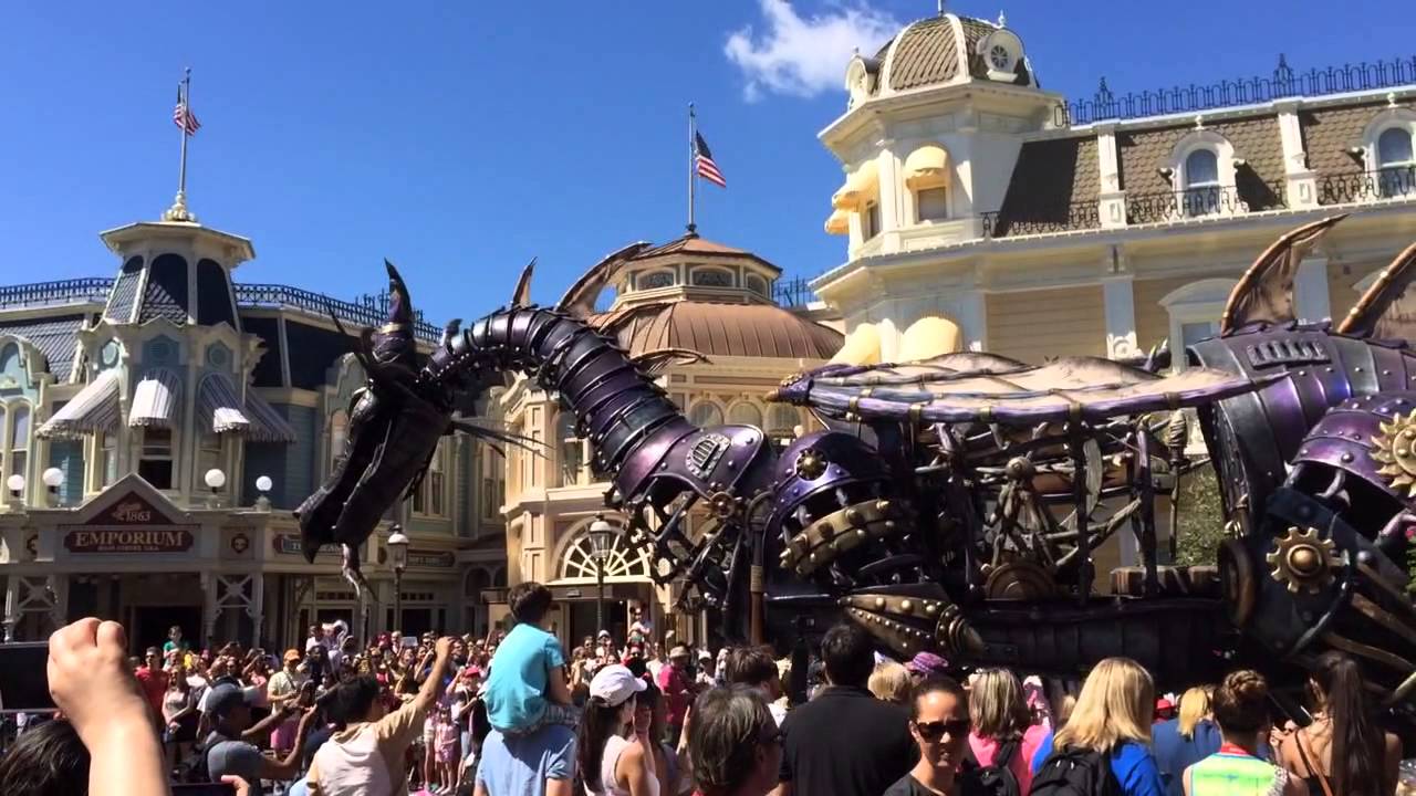 Disney Parade Dragon - YouTube
