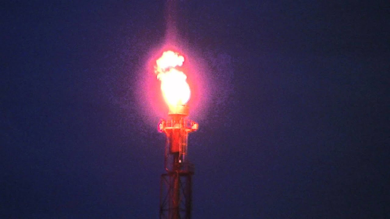 Oil Refinery Burnoff Flare - YouTube