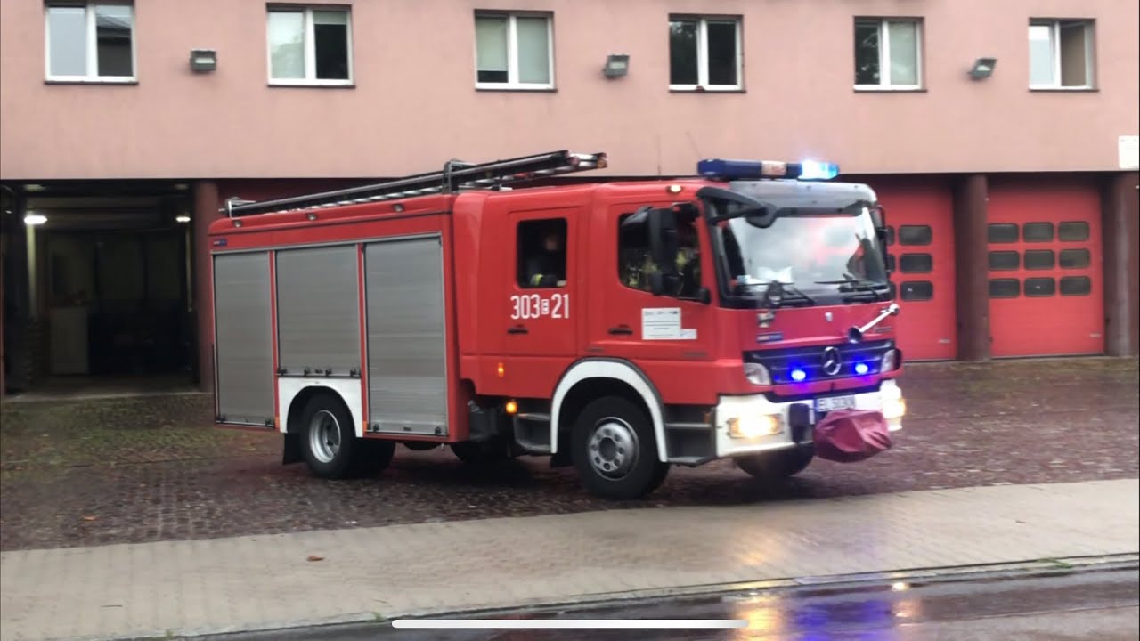 HORN! Polish Fire Service Rescue Pump Turnout To Emergency! - YouTube