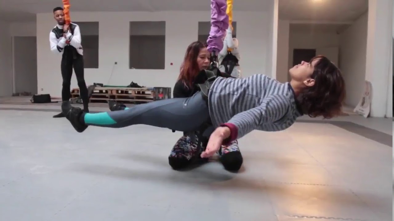 Grounded Aerial Bungee Training - YouTube