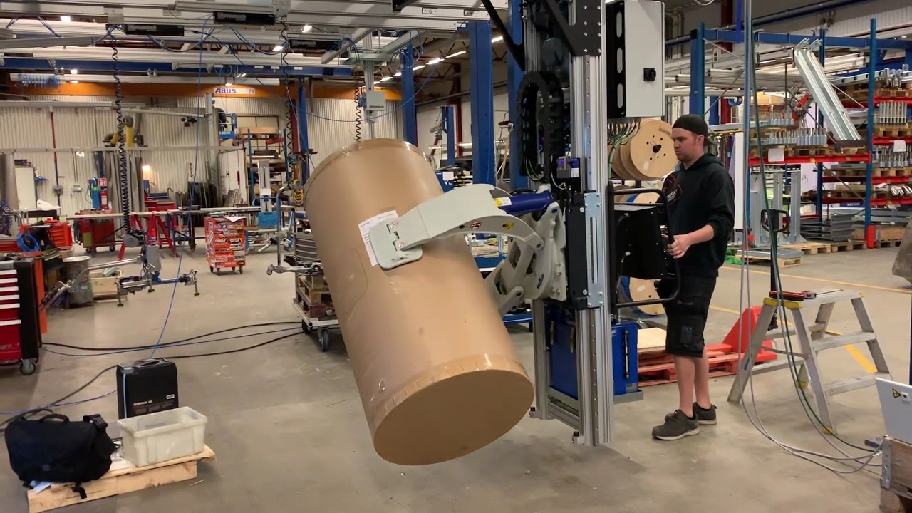 Rollenmanipulator mit Rollenklammer / reel manipulator with outside ...