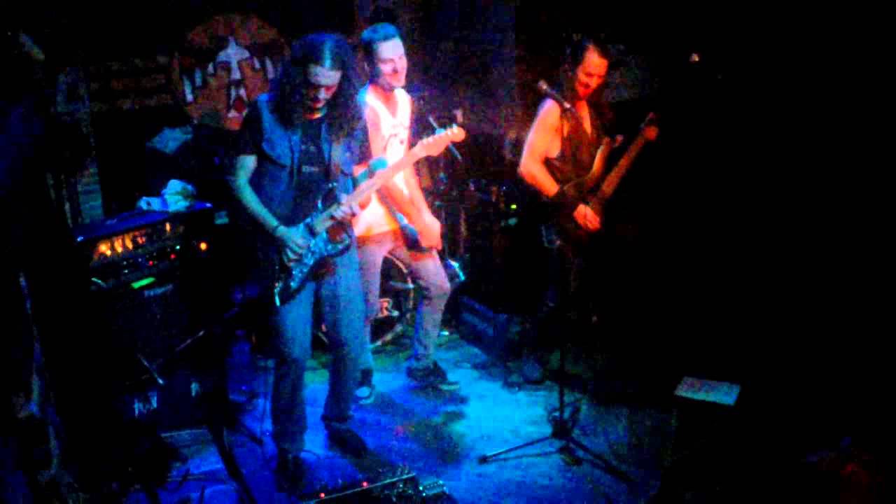 Electric Ceremony (Tributo a The Cult) - King Contrary Man - YouTube