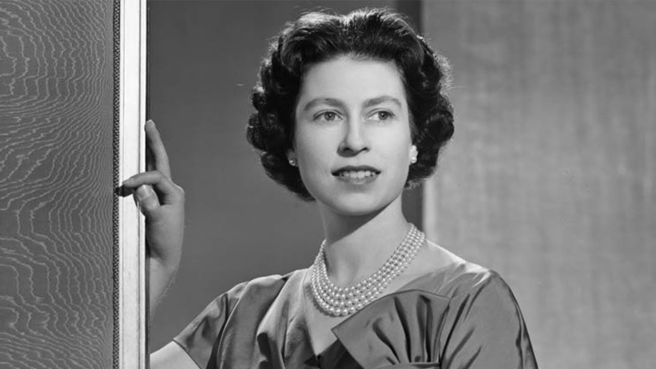 The Early Years of Queen Elizabeth II - Royal Family Film - YouTube
