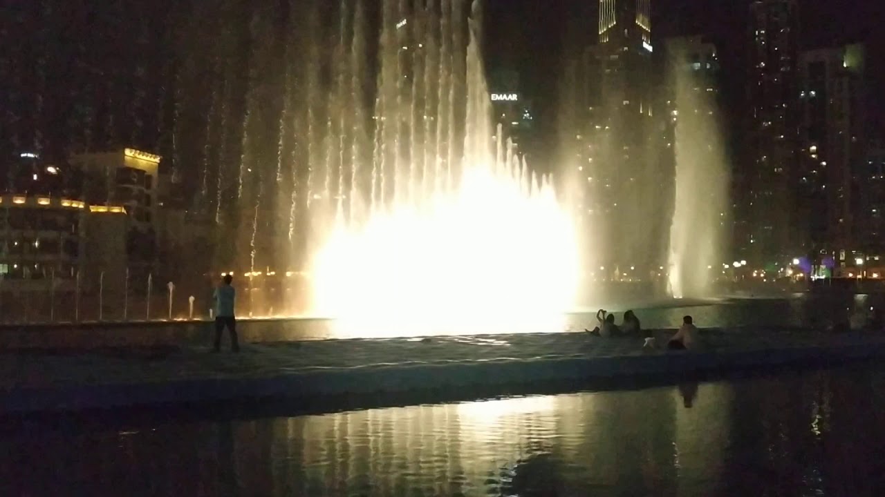 Superb water show - YouTube