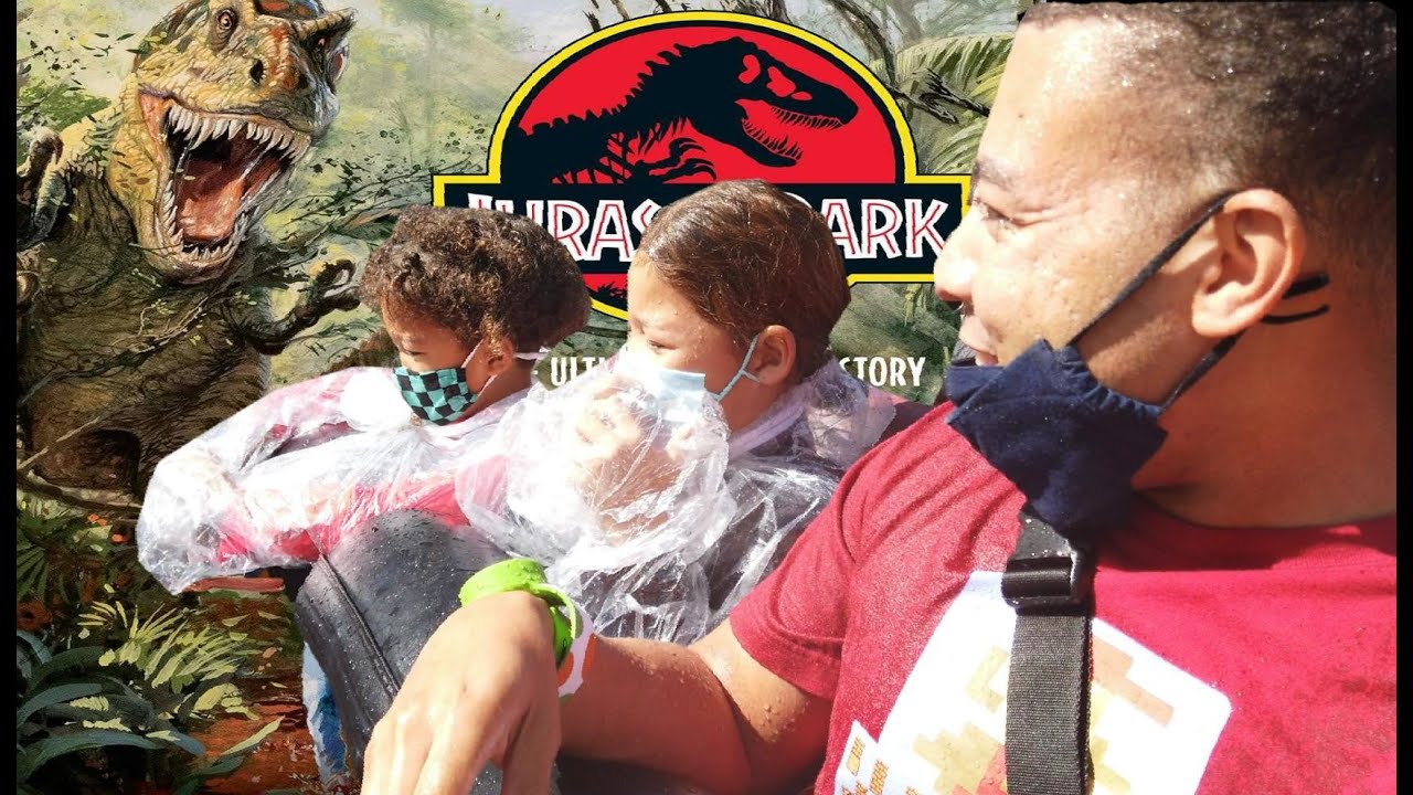 Universal Studios Japan Jurassic Park Ride - YouTube