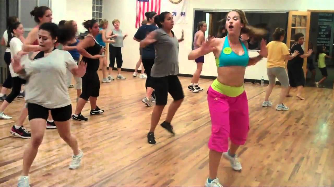 Zumba Chelo Cha Cha - YouTube