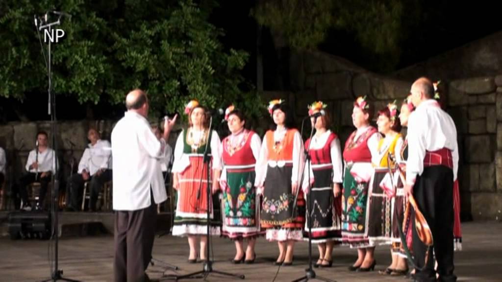 04-Πολυφωνικό Bulgarian Votses Rodina Είσαι λευκή κοπέλα - YouTube