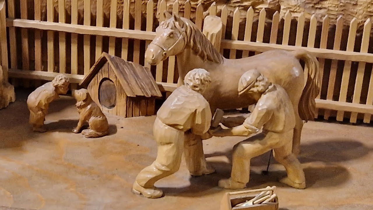 Betlehem Rajecká Lesná, Slovak wooden Betlehem - YouTube