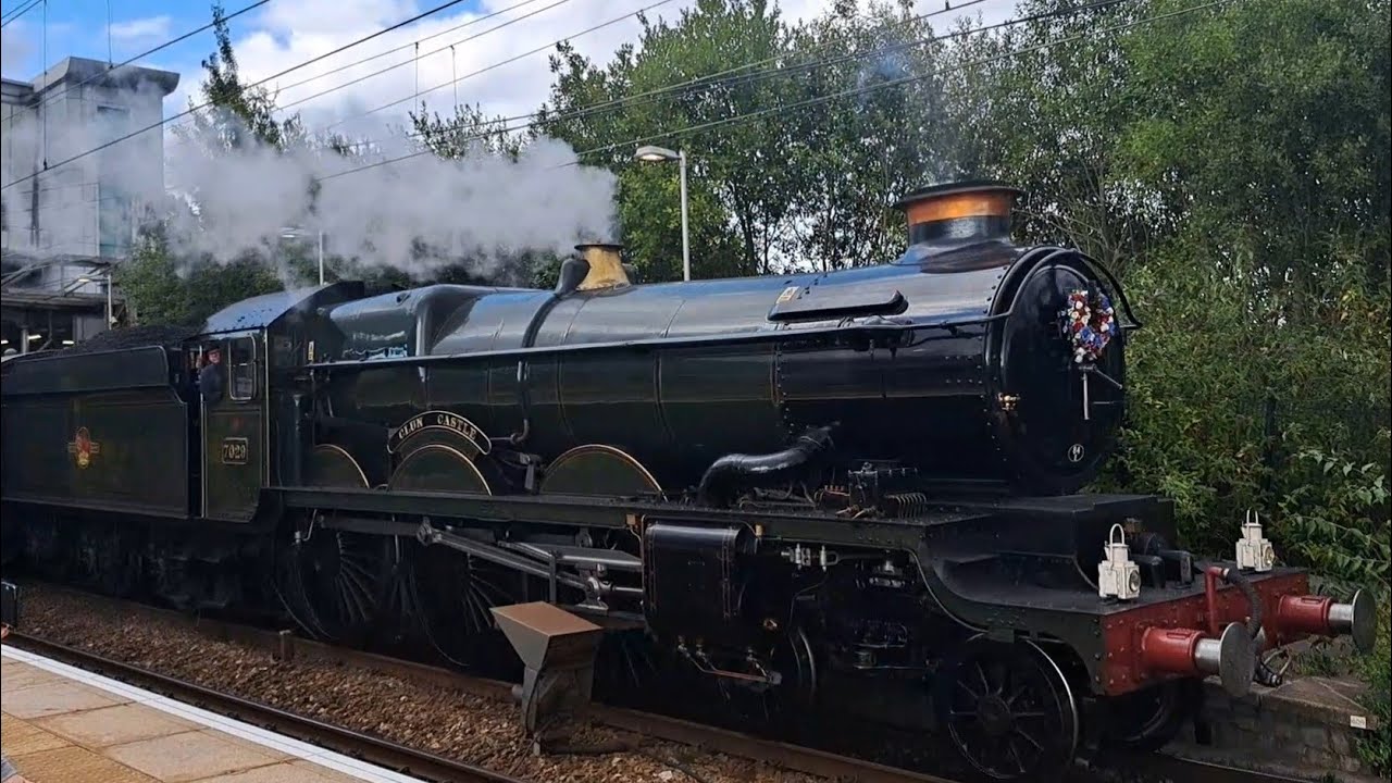 GWR Castle Class 7029 "Clun Castle" At Liverpool South Parkway | The ...