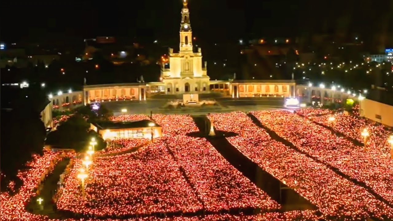 Procissão das velas em Fátima | Vésperas de 13 maio de 2025 - YouTube
