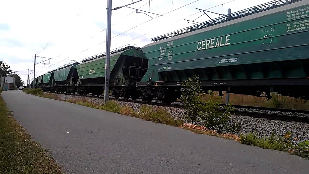 Tren Vest Trans Rail cu EC 151 + cereale - YouTube