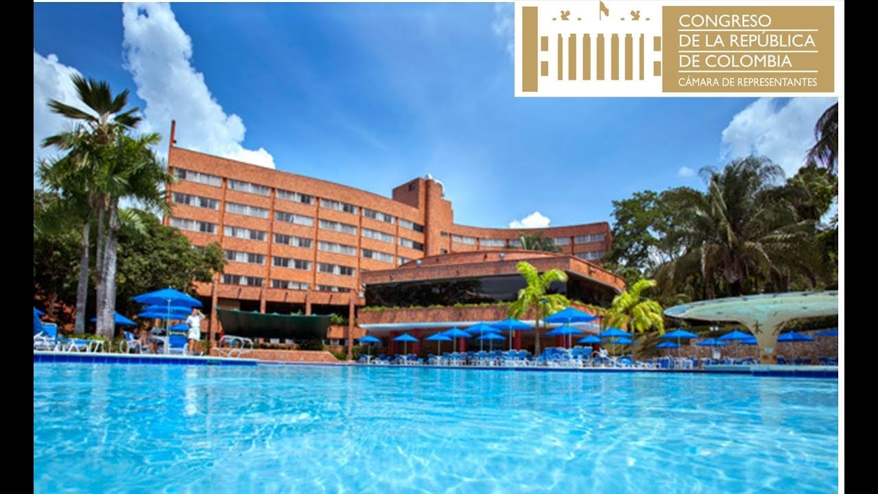 Dirección Administrativa entrega premio - Hotel Kualamaná - Cafám ...