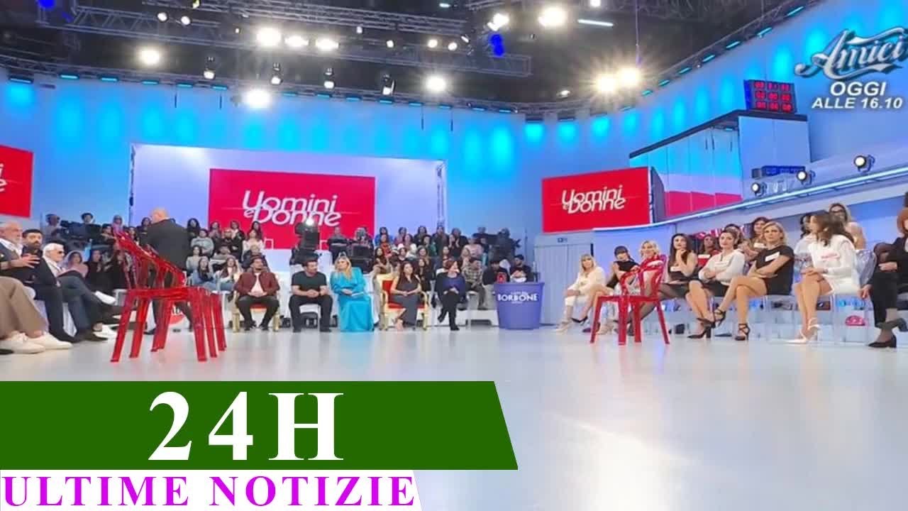 “Fat.ti una sc…”. Imba.razzo nello studio di Uomini e Donne: “In ...