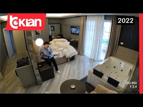 Nga mbulesa e dyshekut, te pluhurat mbi dollap, Gladi i kontrollon të ...