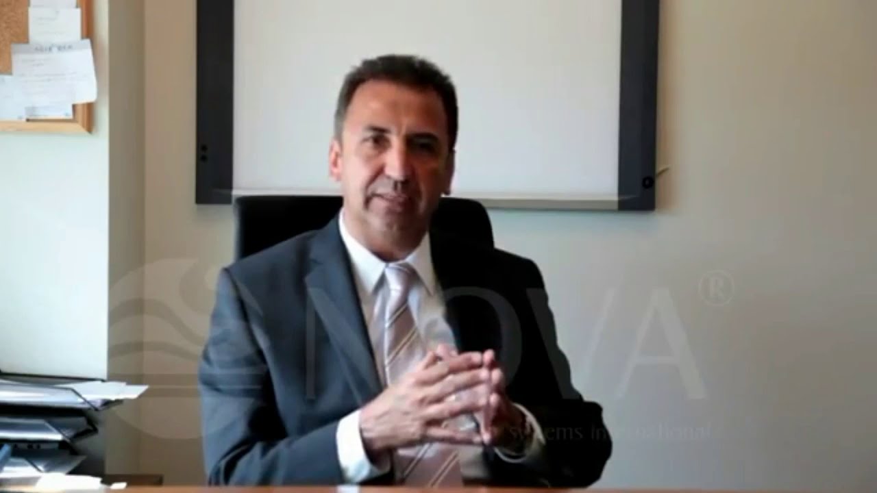 Prof. Dr.Cihan Uras kemoterapi tedavisinde danışanlarına Nova Hair'i ve ...