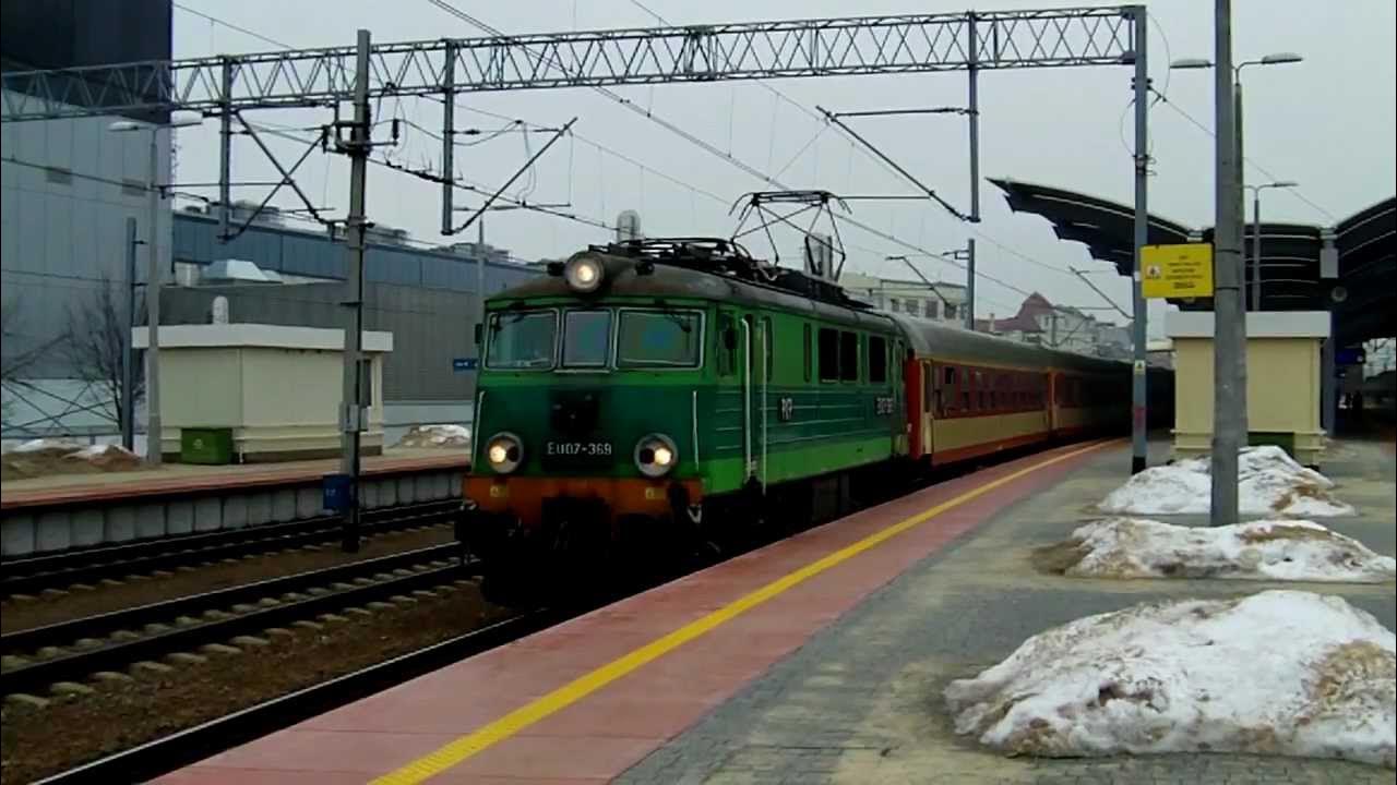 TLK Zefir EU07-369 Kraków - Kołobrzeg 27.02.2013r. - YouTube