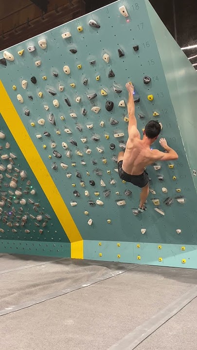 Mississippi Queen (7C) - Moonboard 2016 Benchmark - YouTube