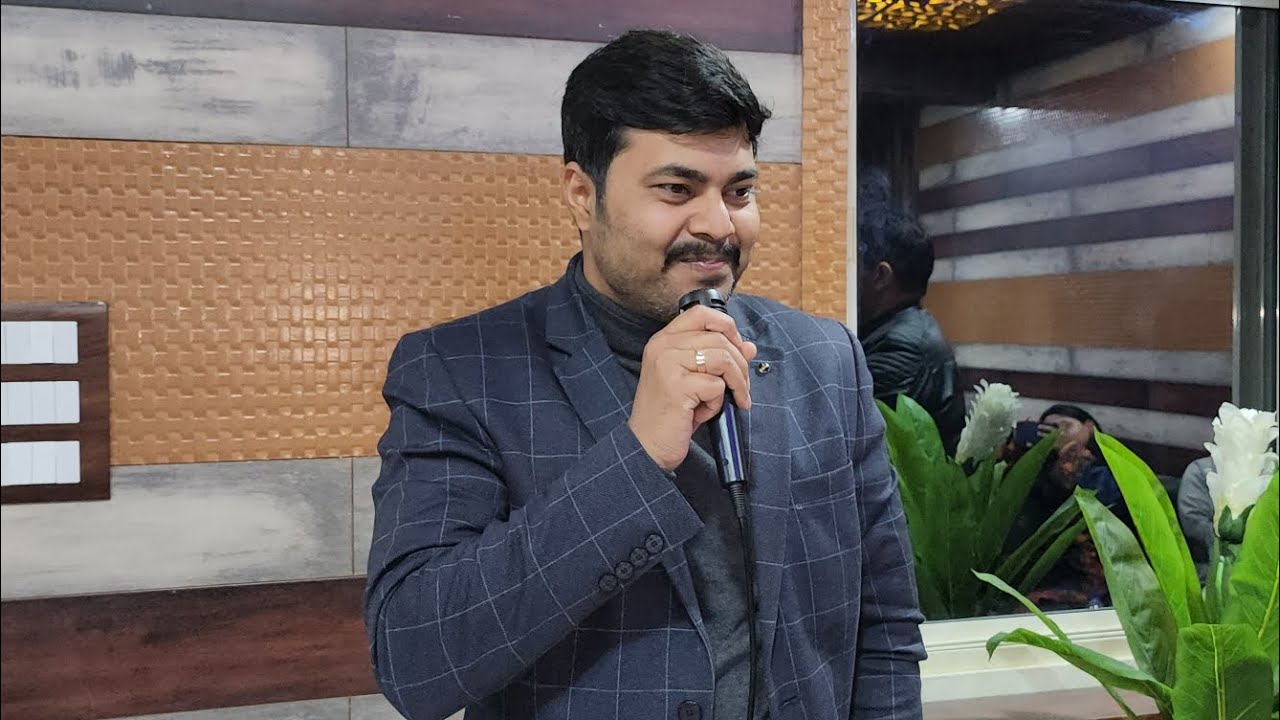 Deputy Commissioner Kishtwar Dr.Devansh Yadav speaking on the farewell ...