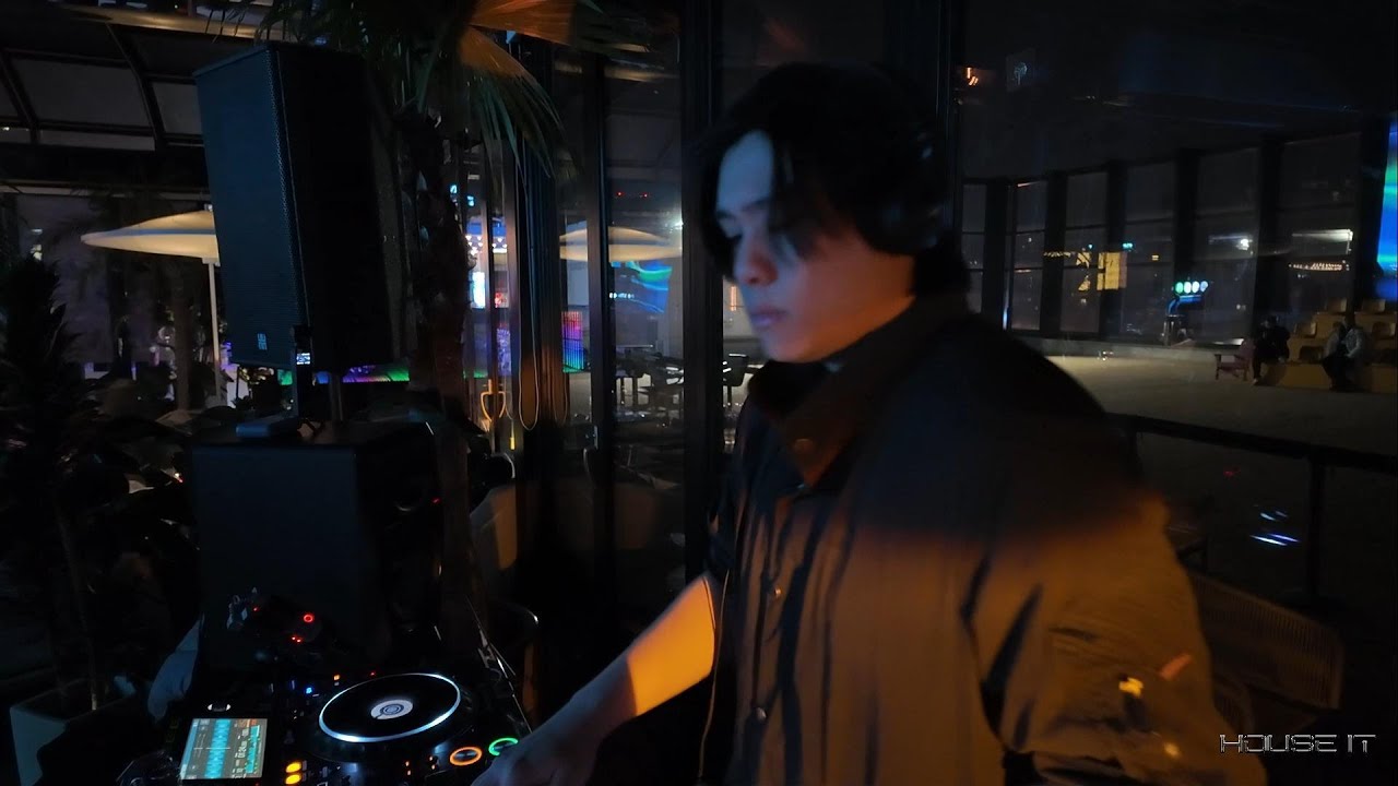 Lewon Live @ House It Beijing Fusion , 2025 - YouTube
