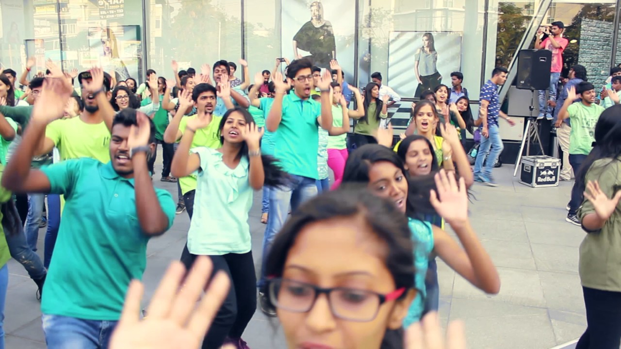 BMSCE UTSAV FlashMob 2017 - YouTube