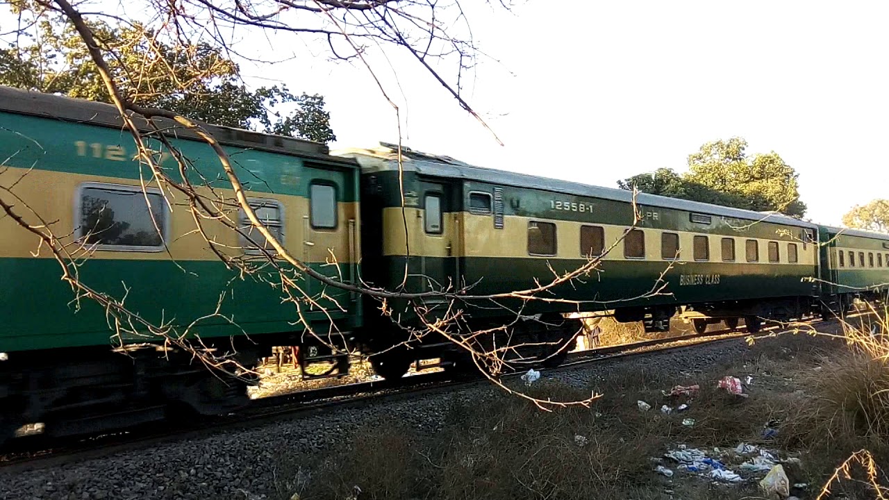 Pakistan Railways Quetta Express Train Today - YouTube