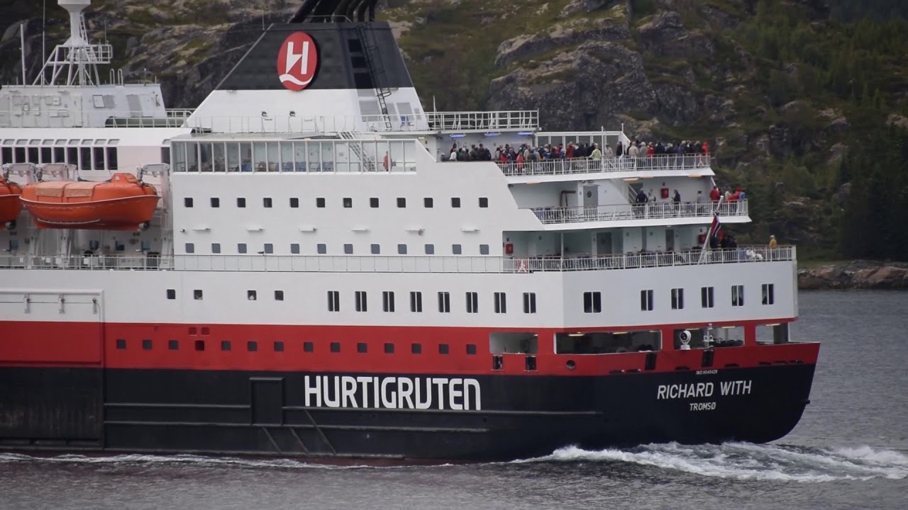 Hurtigruten MS RICHARD WITH im Raftsund Lofoten 13.07.2018 - YouTube