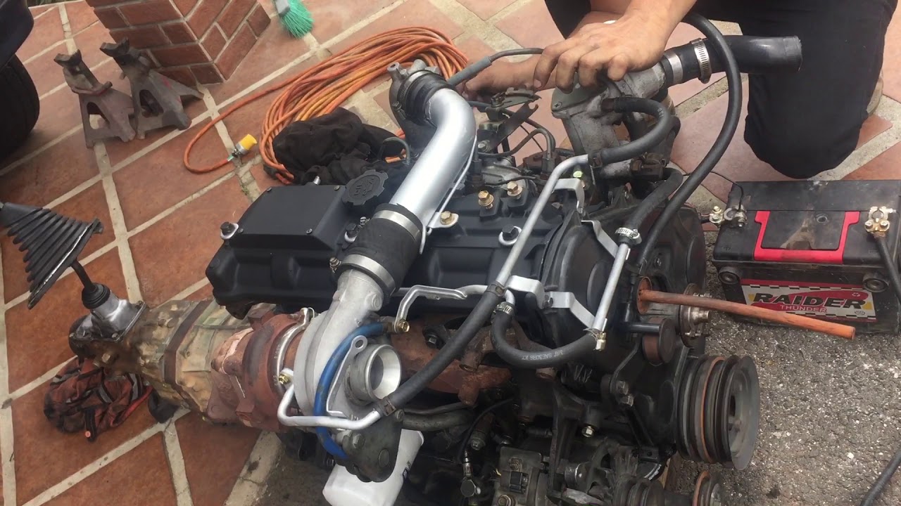 Toyota 2LT - YouTube