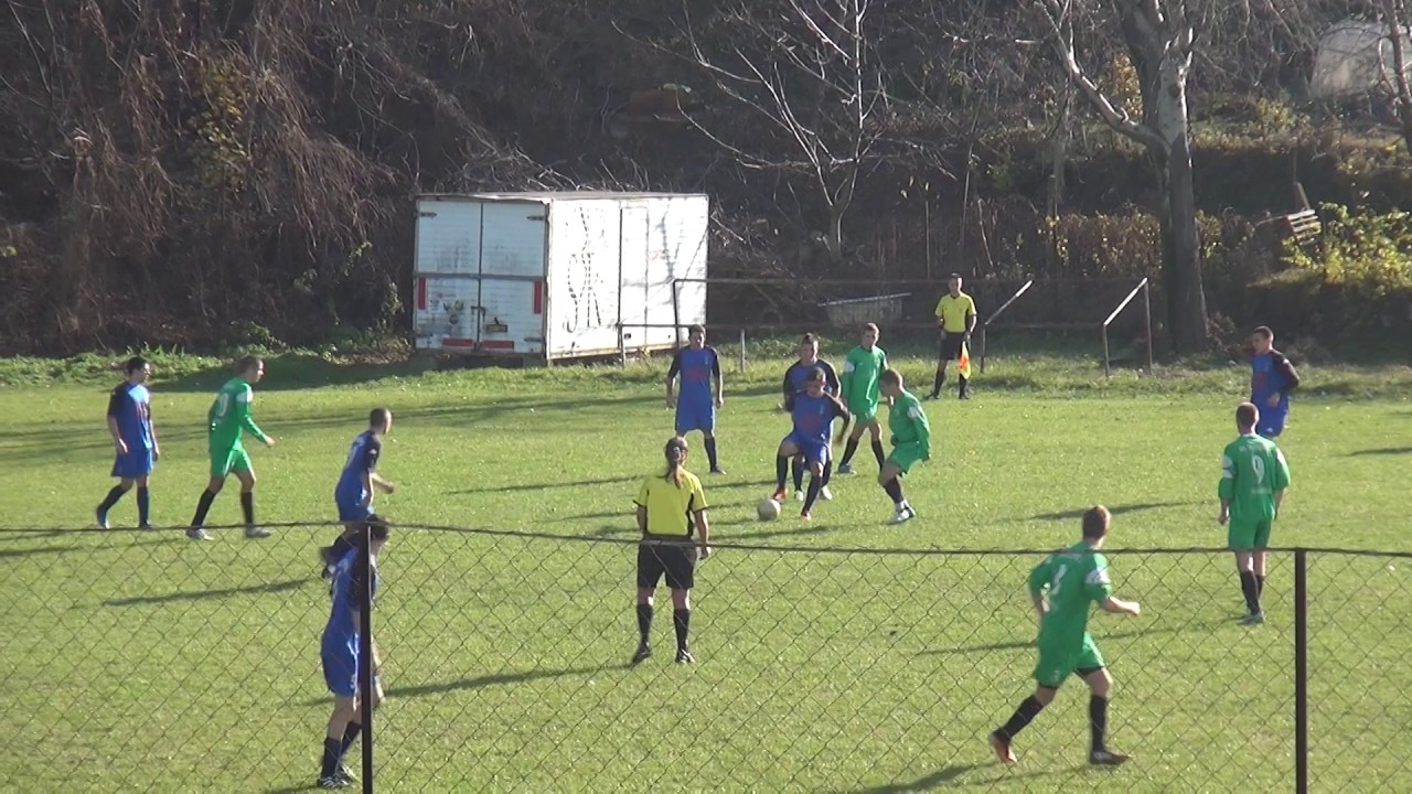Dejan Babic College Soccer 4/4 - YouTube