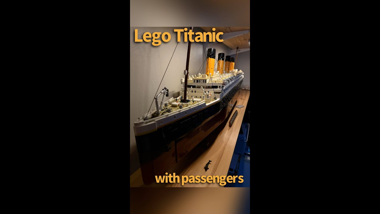 Lego Titanic display with passengers - YouTube