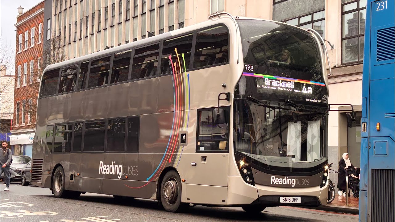 Reading Buses ADL Enviro400 MMC 788 (SN16OHF) On Route 4a To Bracknell ...