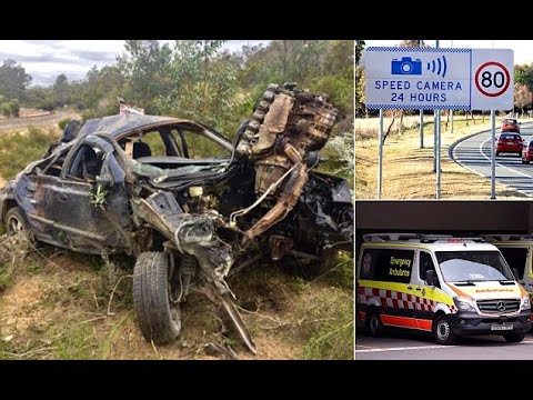 Melbourne: Three dead in Point Cook Christmas Eve crash - YouTube