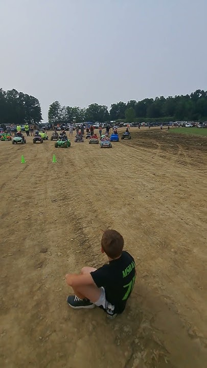 trumbull county powerwheels drag race - YouTube