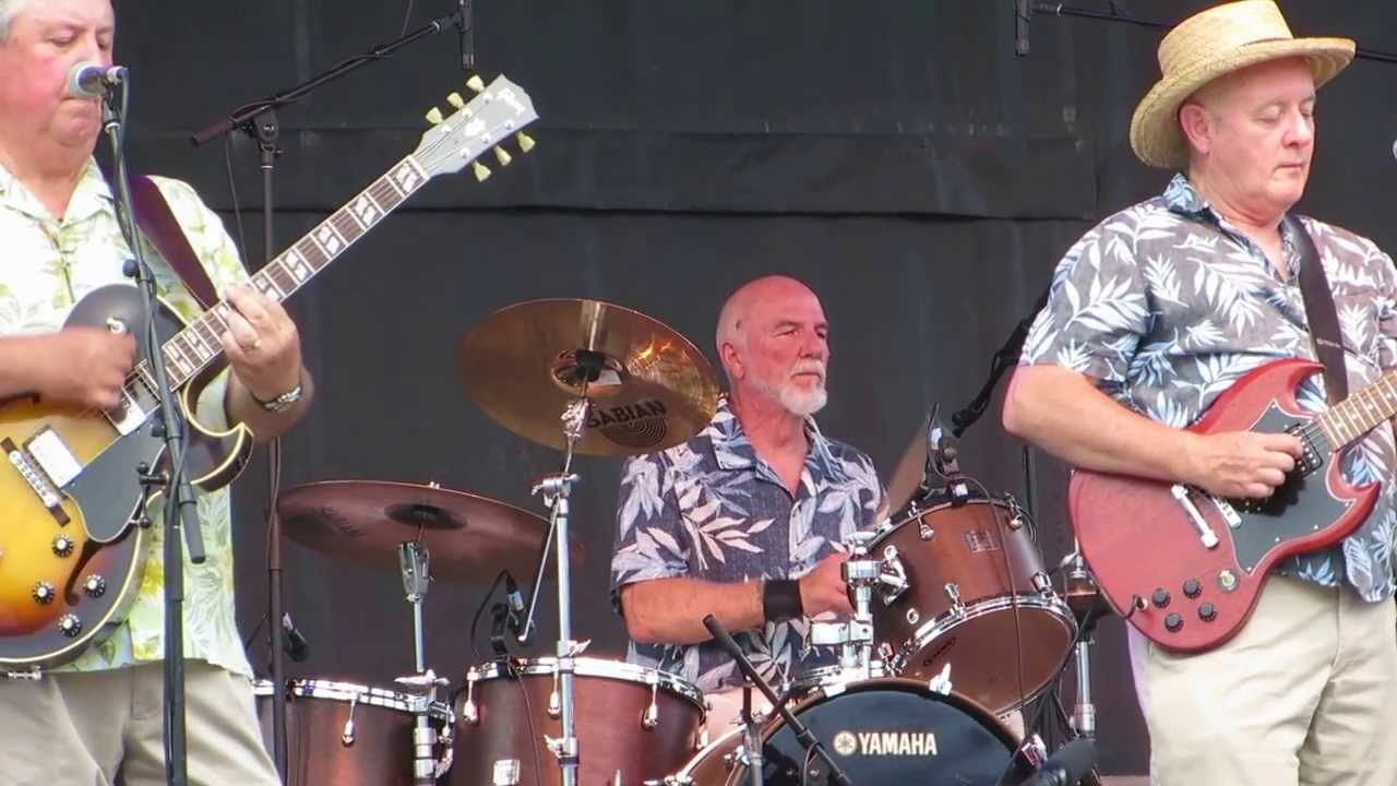 Judy Rowe & The Sugar Daddy's Dance Band - Blame It On the Bossa Nova ...