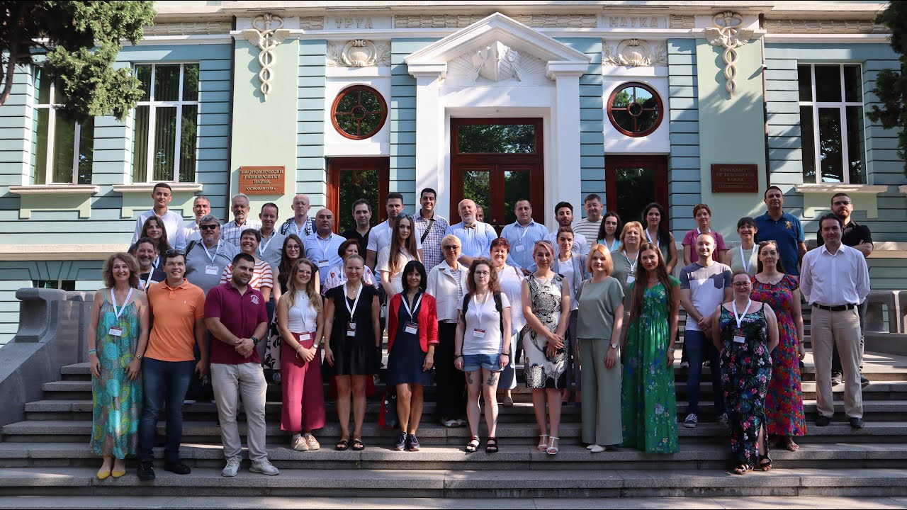 Преподаватели и служители на университети от 4 континента са във Варна