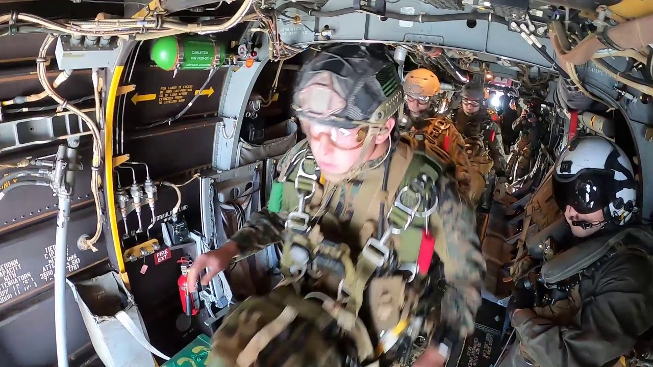 U.S. Marines Parachute Operations - YouTube