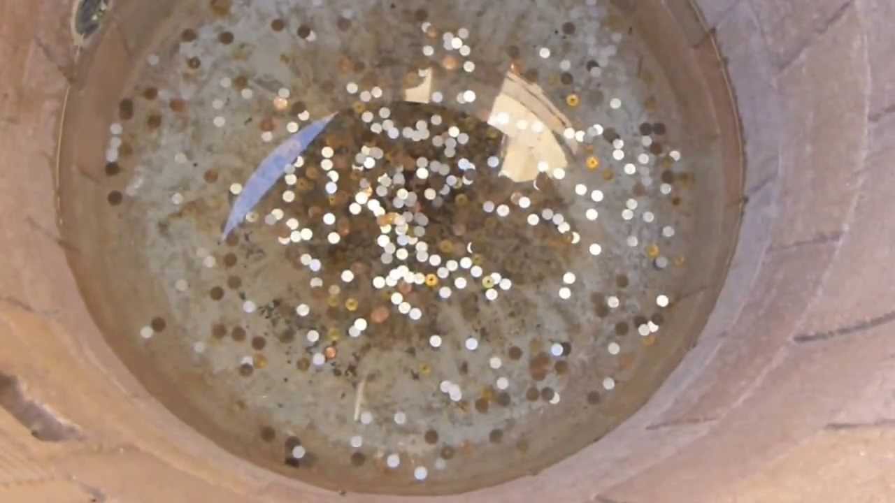 Snow White Grotto and Wishing Well @ Disneyland (Tokyo Disney Resort ...