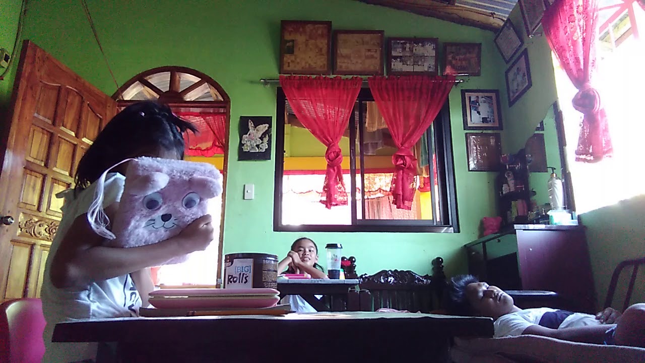 Omg ang baho may umutot - YouTube
