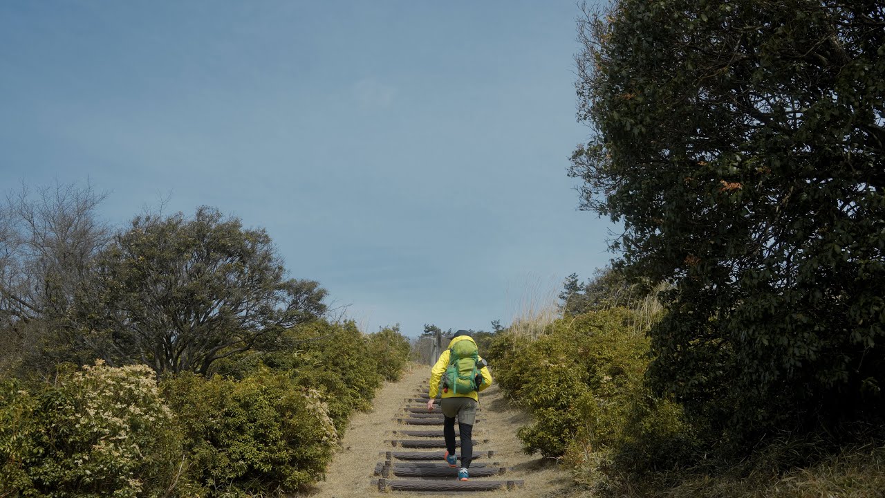 DAY8 | Aoyama Plateau 8K Weekend Hiking Vlog - YouTube