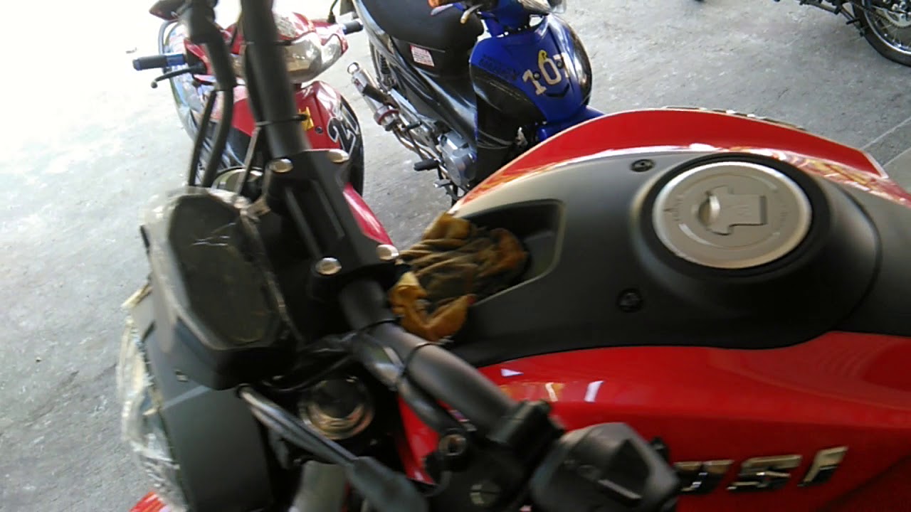 Rusi mojo 200 walk around - YouTube