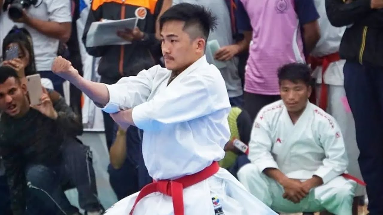 Parts of Gojushiho-sho kata Training #karatekata #training #wkf - YouTube