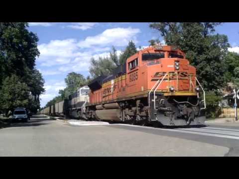 BNSF 9250 north (All EMD coal train) - YouTube