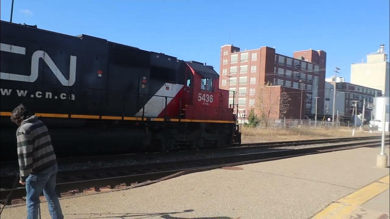 CN 5436 Local Train Heading Westbound Battle Creek Michigan 11/11/23 - YouTube