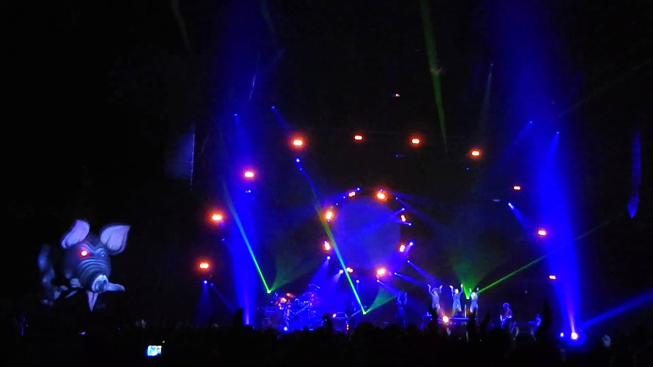 Australian Pink Floyd at The O2 Arena March 11th 2014 - YouTube