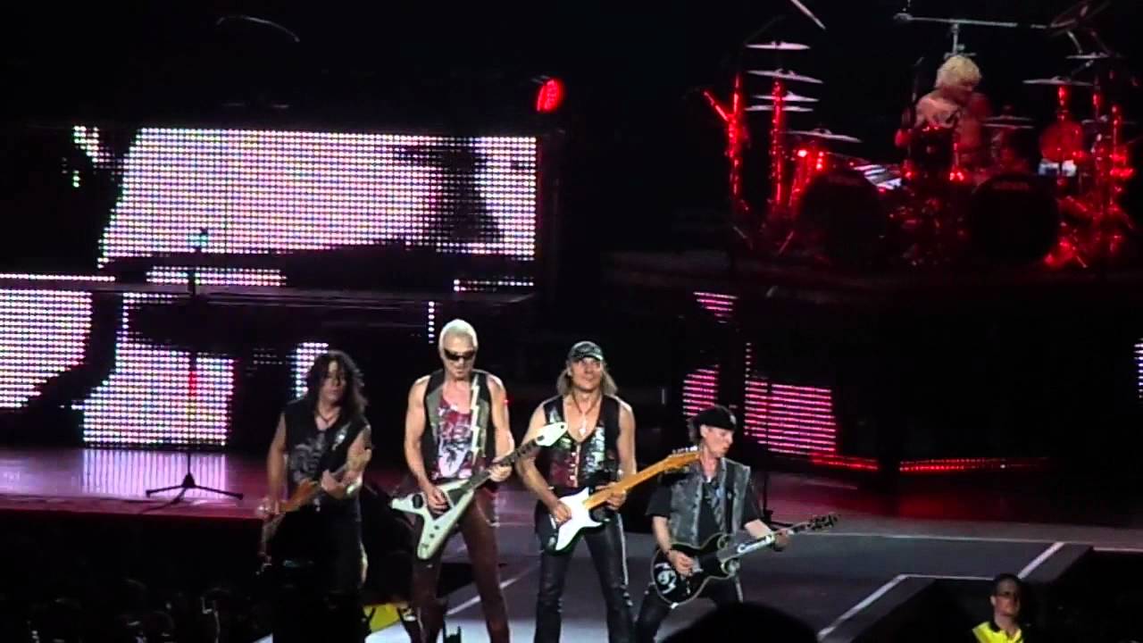 Scorpions--Coast to Coast / Loving You Sunday Morning--Live @ Molson ...