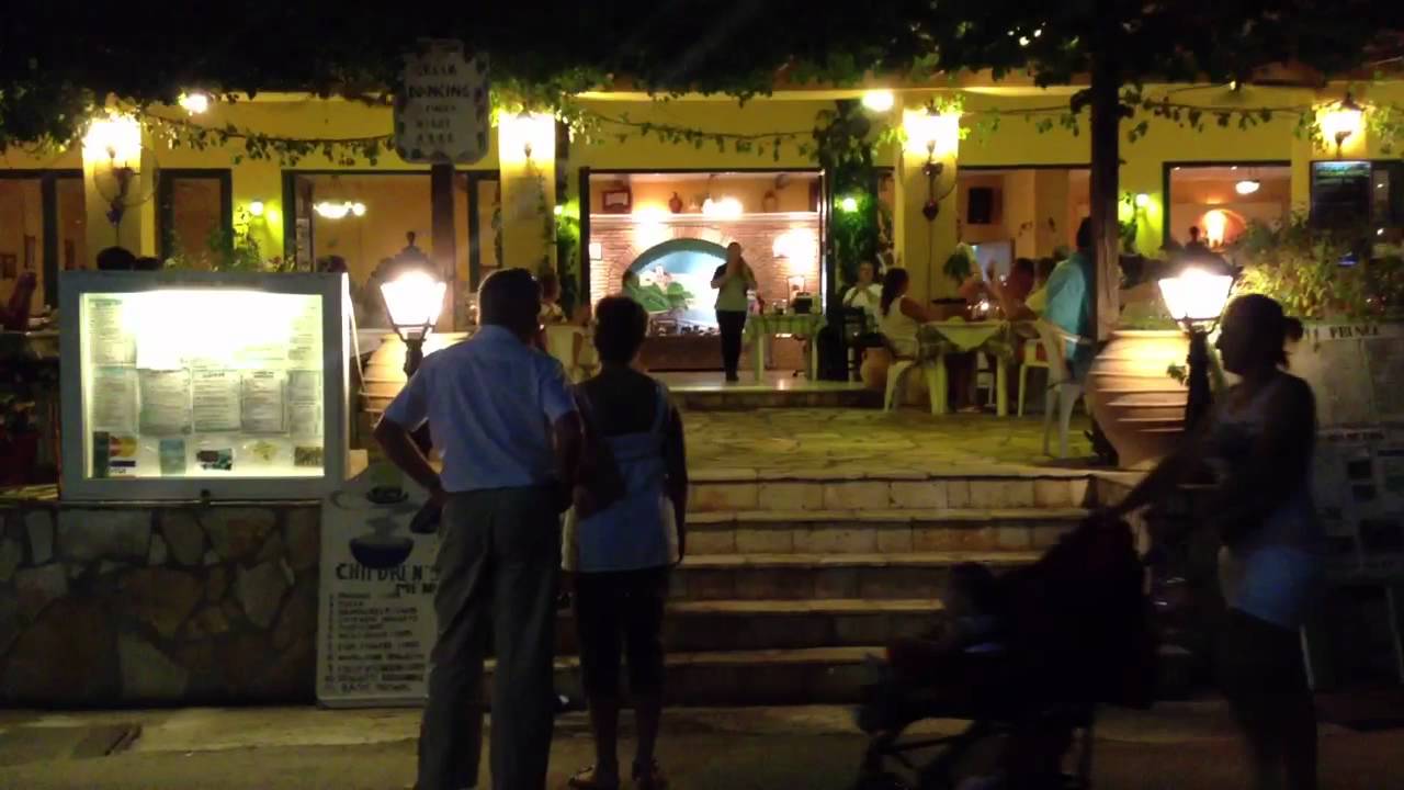 Little Prince Greek dancing San Stefanos - YouTube