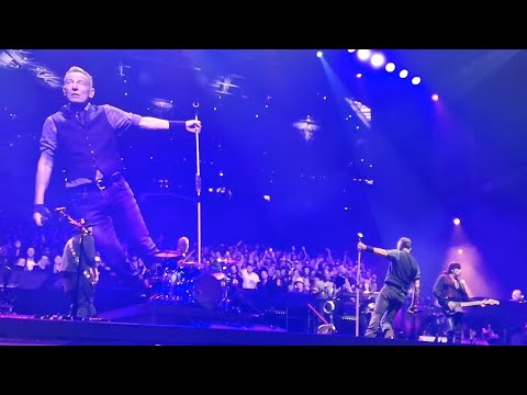 Bruce Springsteen and The E Street Band - Spirit in the Night - Cardiff ...