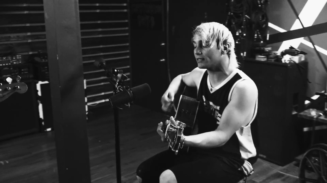 Maroon 5 Cover "Wait" by - Don Vedda - YouTube