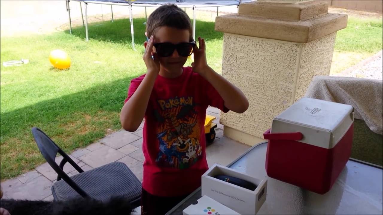 Colorblind boy experiences true color for the first time with EnChroma ...