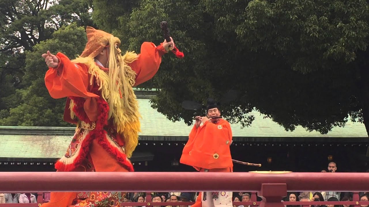 Meiji Jingu Shrine Tokyo Bugaku Dance "Somakusha" - YouTube